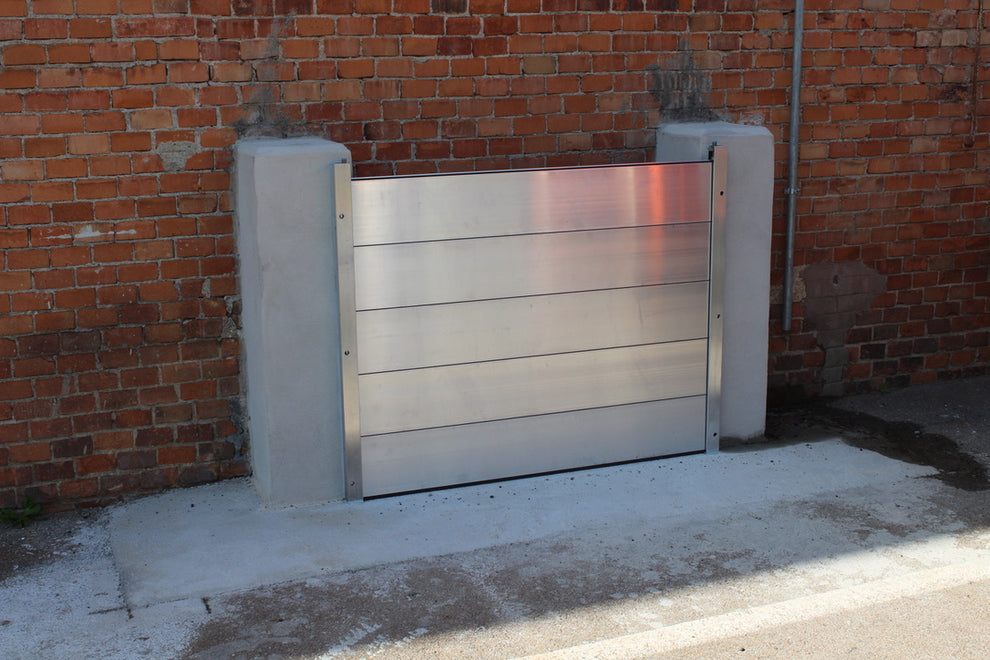 SL25 - Face Fixed Flood Barrier (T16) – Flood Barrier Shop